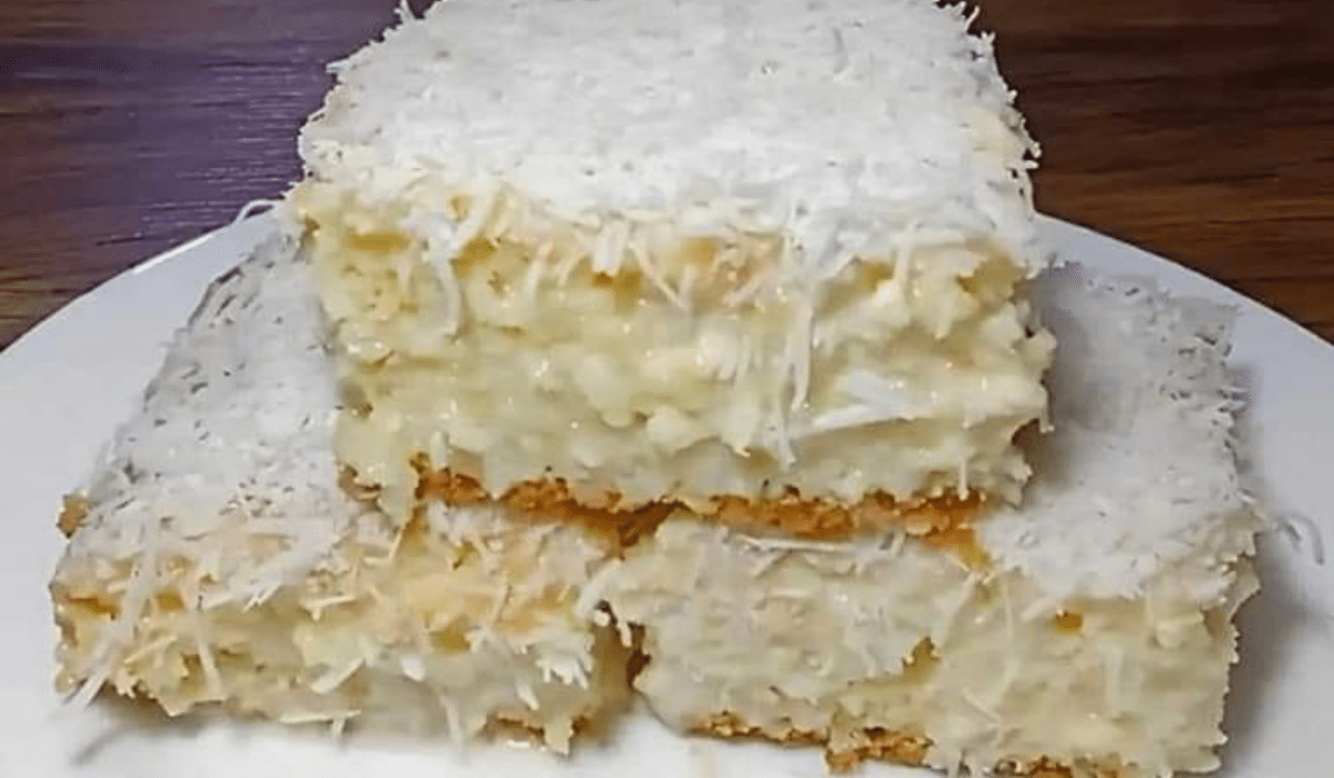 Bolo Gelado de Coco Molhadinho: uma delícia refrescante